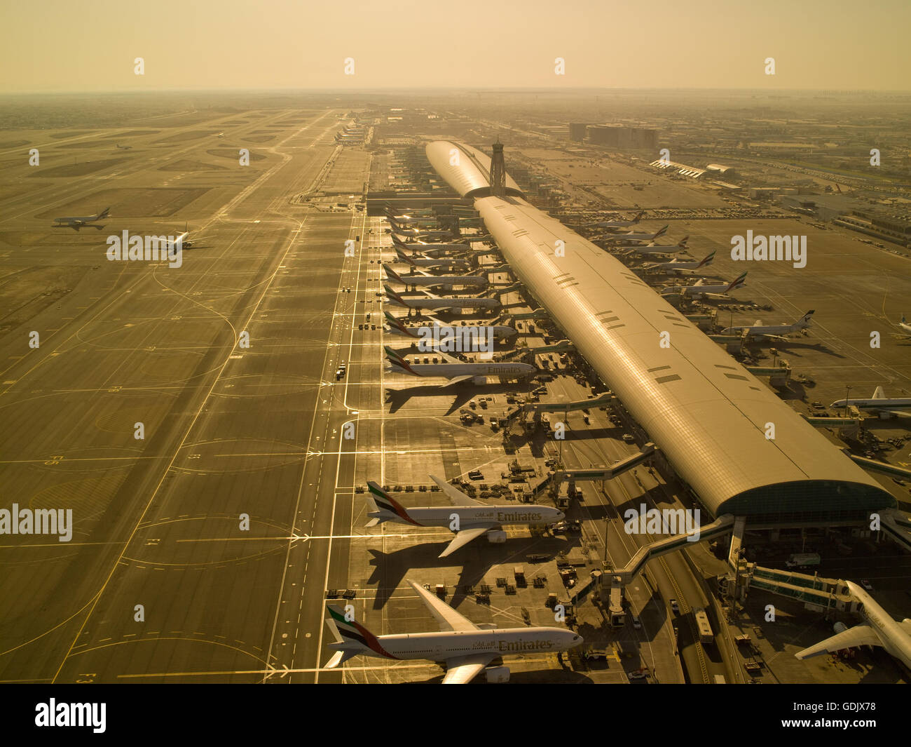 Dubai airport aerial hi-res stock photography and images - Alamy