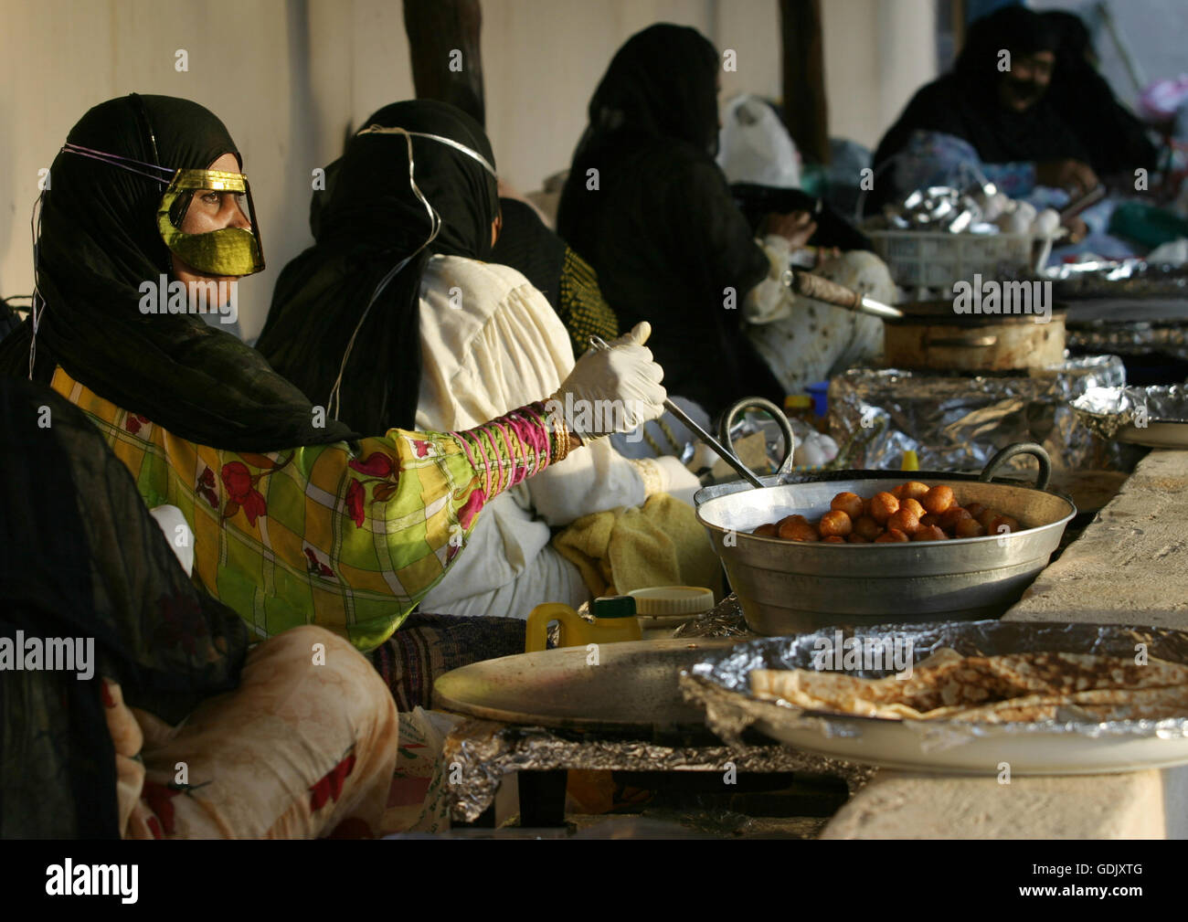 Woman cooking emirati food, Dubai, United Arab Emirates Stock Photo - Alamy
