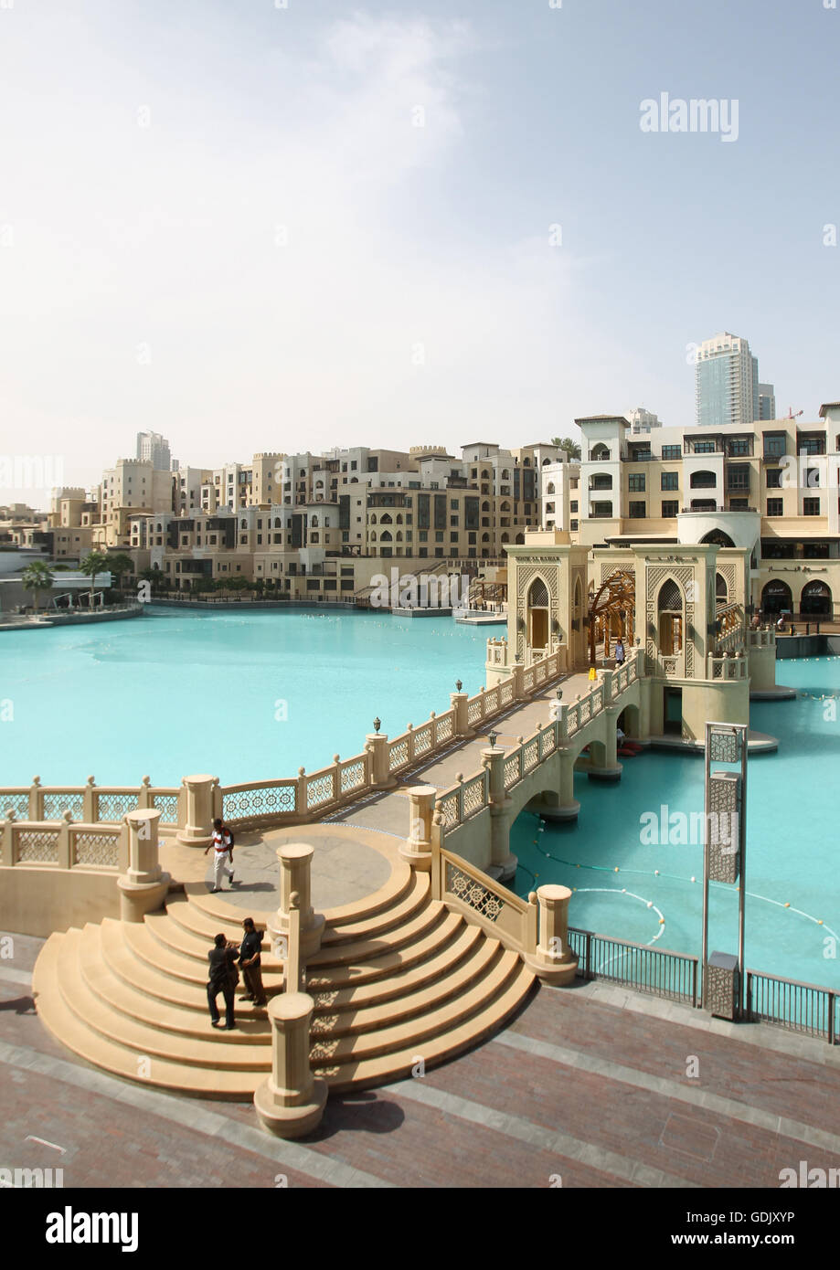 The bridge linking Dubai Mall to Souk al Bahar, Dubai, United arab ...