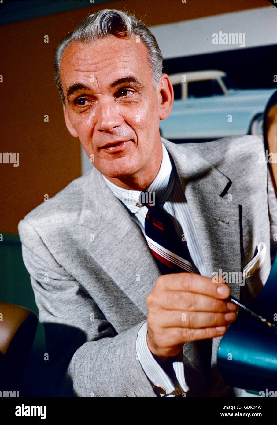 Virgil exner hi-res stock photography and images - Alamy