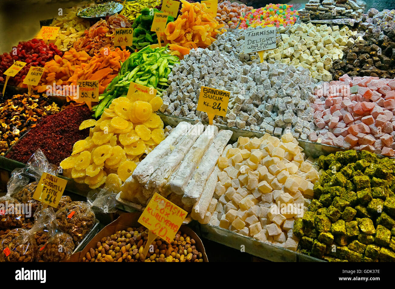 Egyptian food and drink hi-res stock photography and images - Alamy