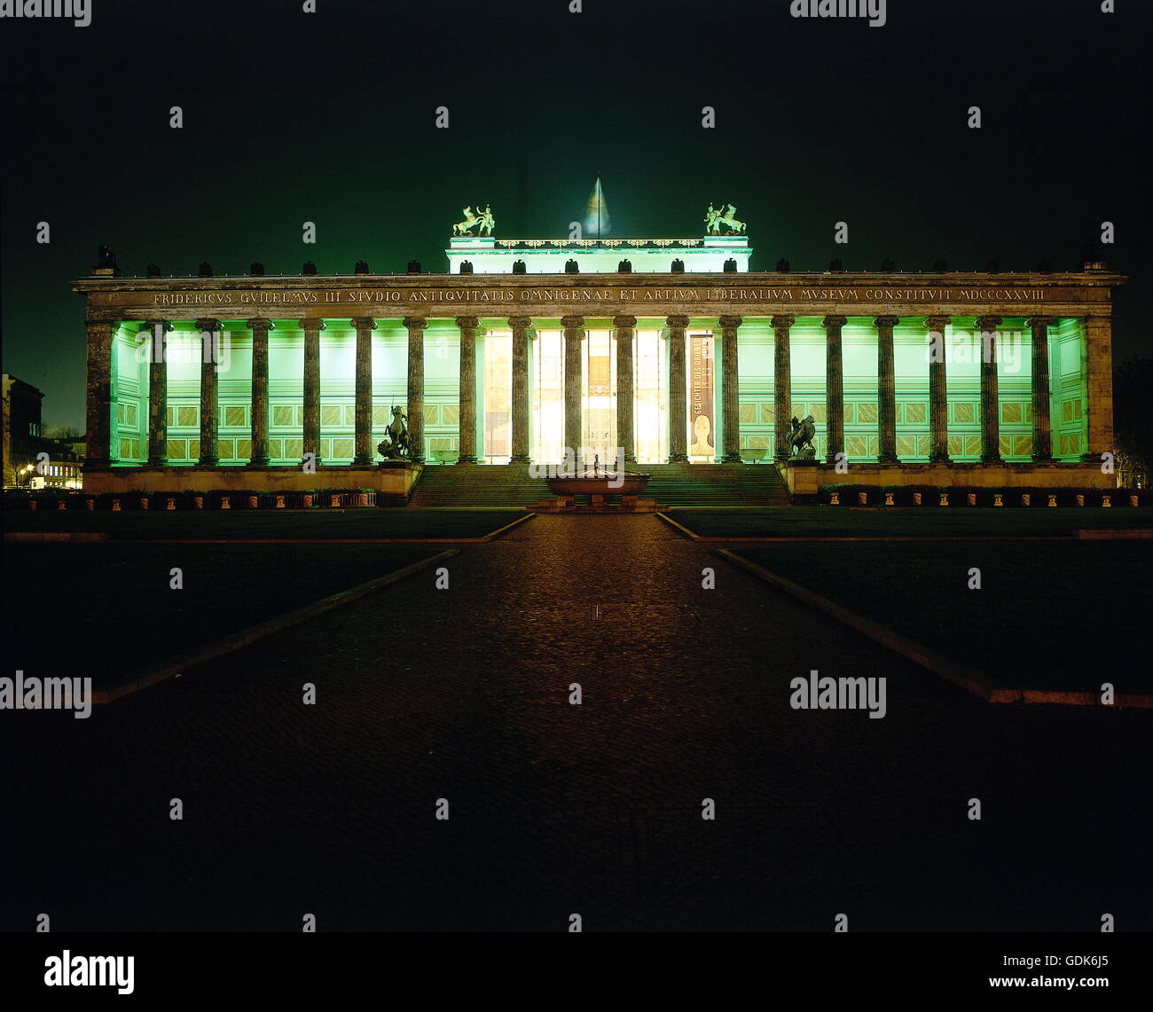 Altes museum illuminated hi-res stock photography and images - Alamy