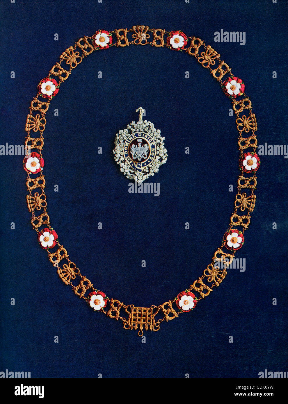 Mayor chain of office hi-res stock photography and images - Alamy