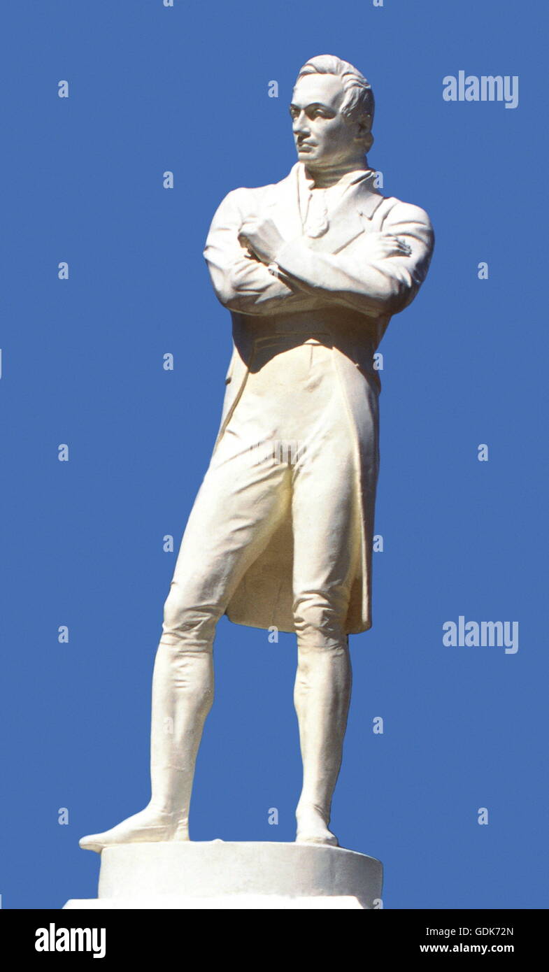 Statue of sir thomas stanford raffles hi-res stock photography and ...
