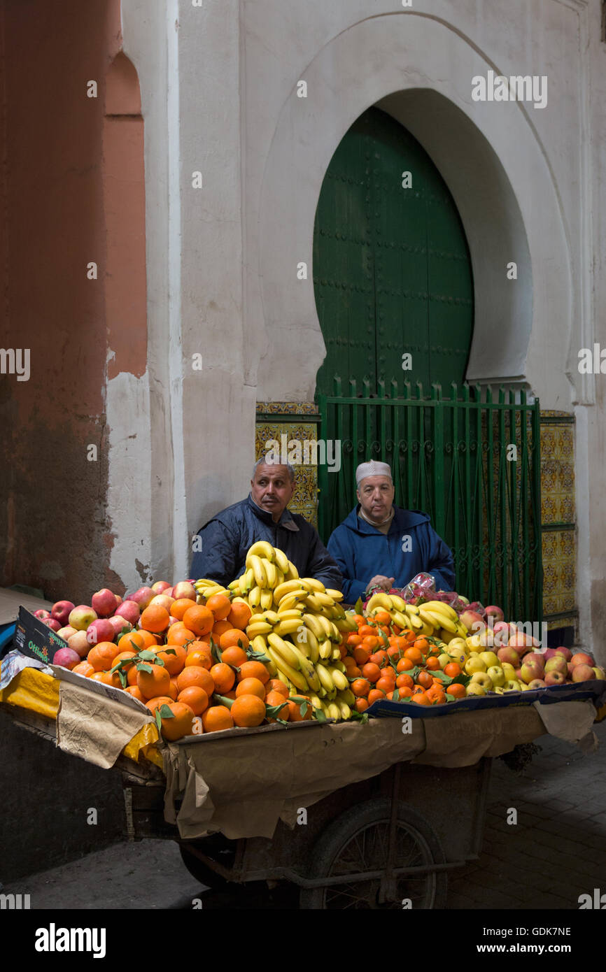 A fruit barrow in the souks of Marrakech, Morocco Stock Photo - Alamy