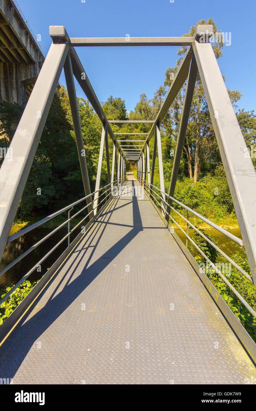 Modern small footbridge iron Stock Photo - Alamy
