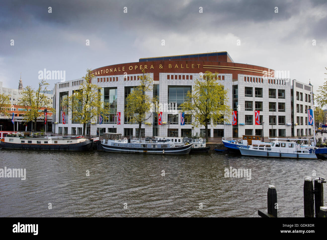 National popular theater hi-res stock photography and images - Alamy