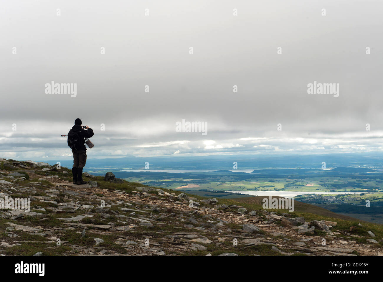 Ben wyvis mountain scotland hi-res stock photography and images - Alamy