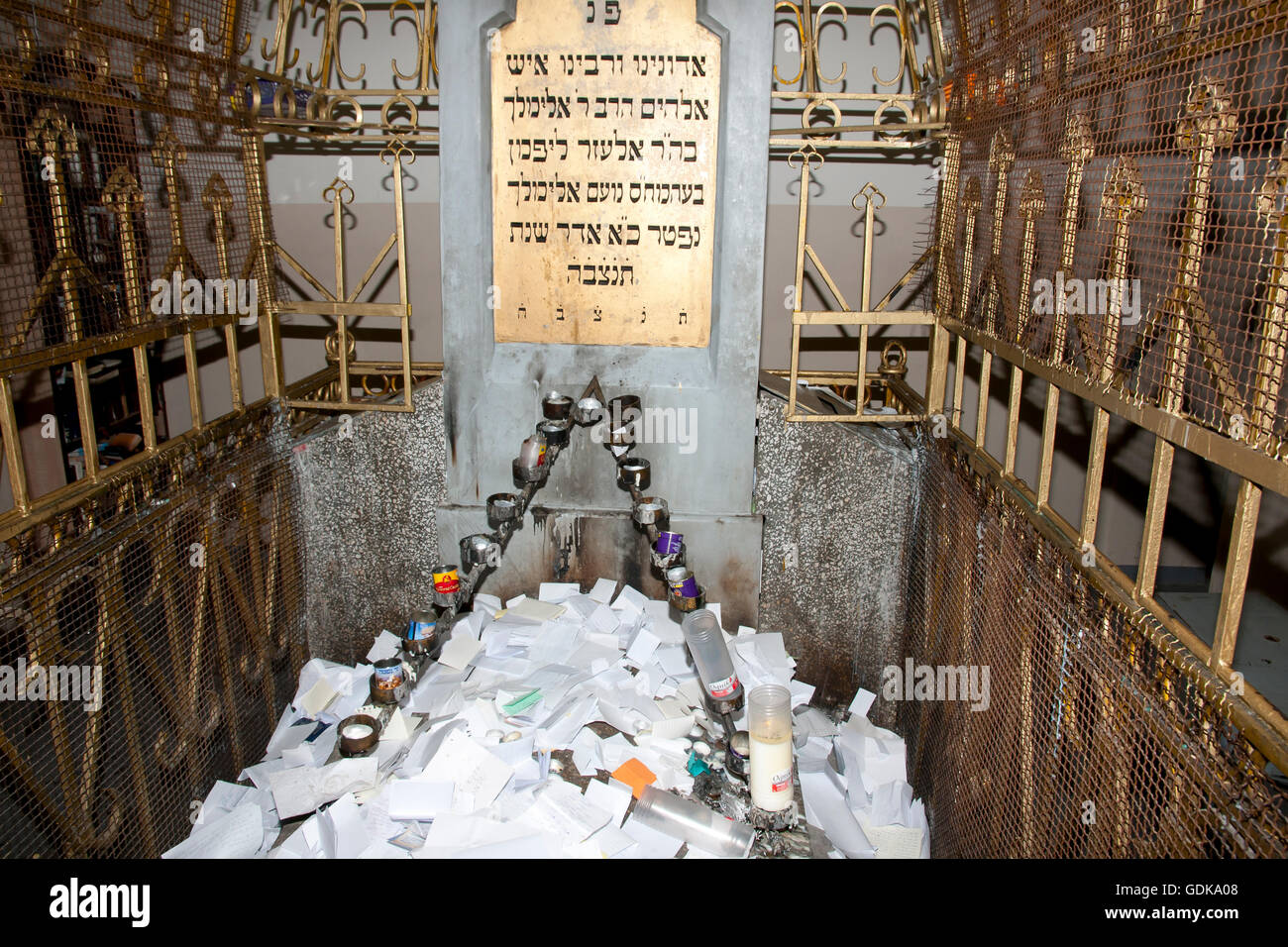 Rebbi Elimelech Grave - Lezajsk - Poland Stock Photo - Alamy