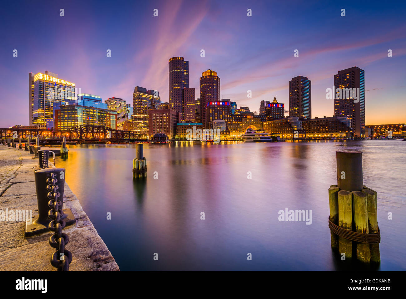 Downtown boston building hi-res stock photography and images - Alamy