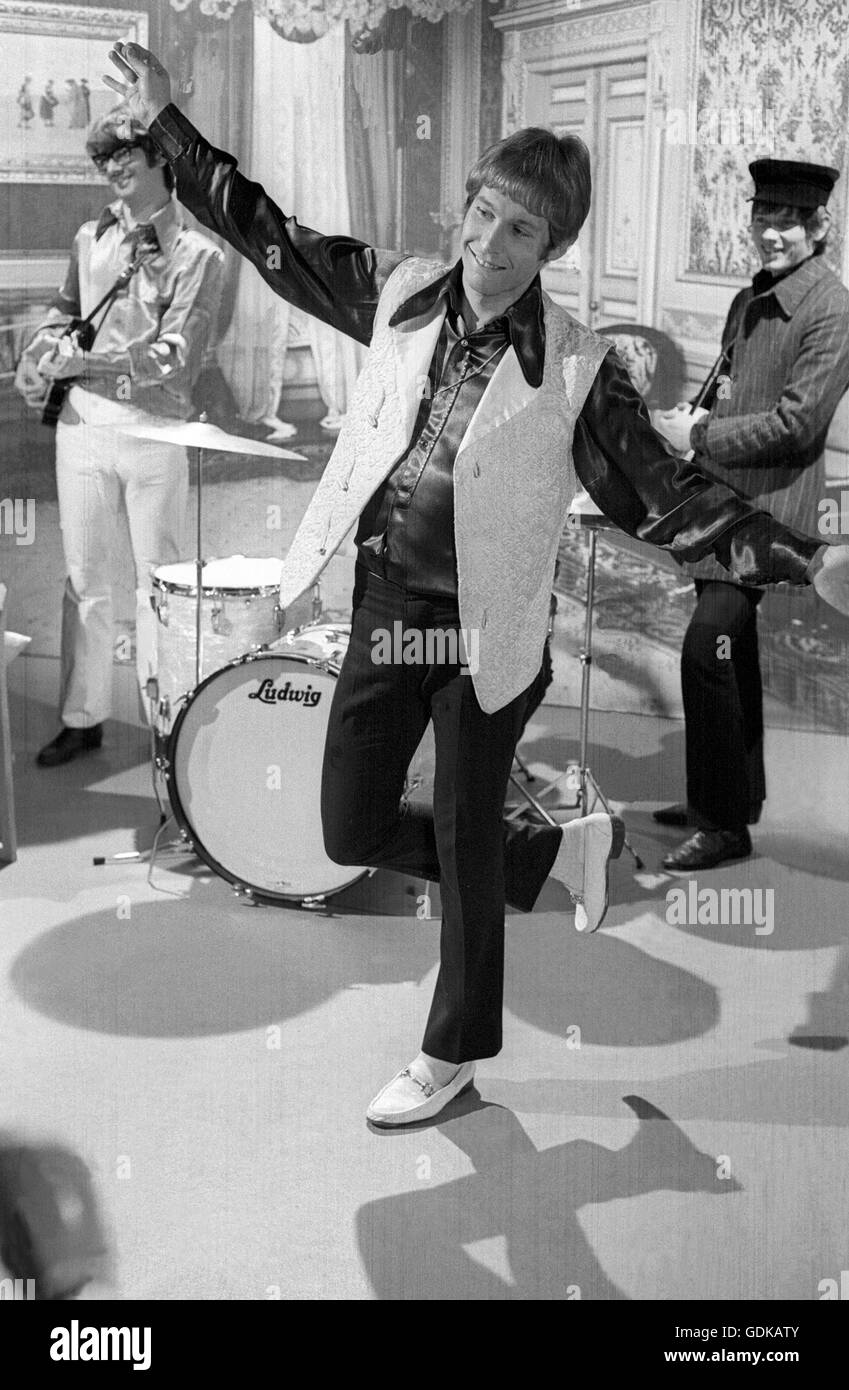 Paul jones singer manfred mann hi-res stock photography and images - Alamy