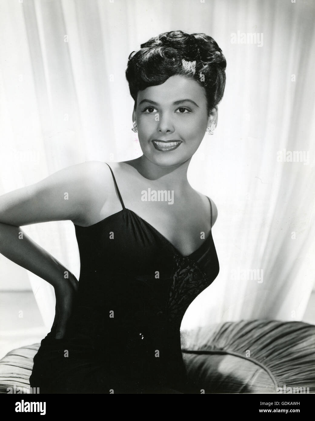 Lena horne not smiling hi-res stock photography and images - Alamy