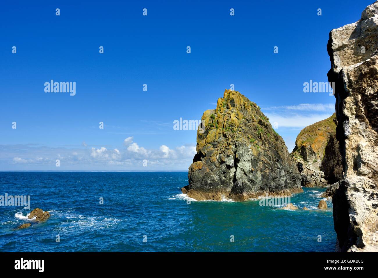 The Cornish coastline in Mullion Cornwall England UK Stock Photo - Alamy