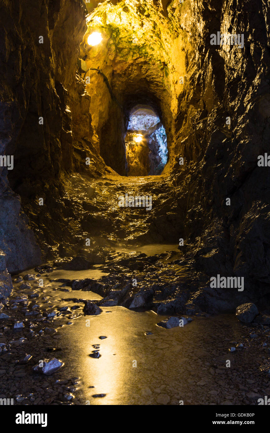 Tunnel, Höllentalklamm, Gorge, Canyon, Hammersbach, Grainau, Bavaria ...