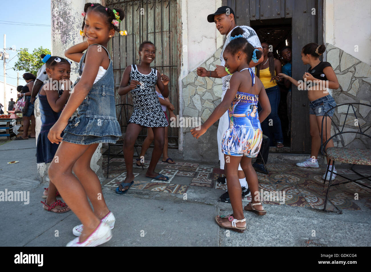 Cuban girl santiago de cuba hi-res stock photography and images - Alamy
