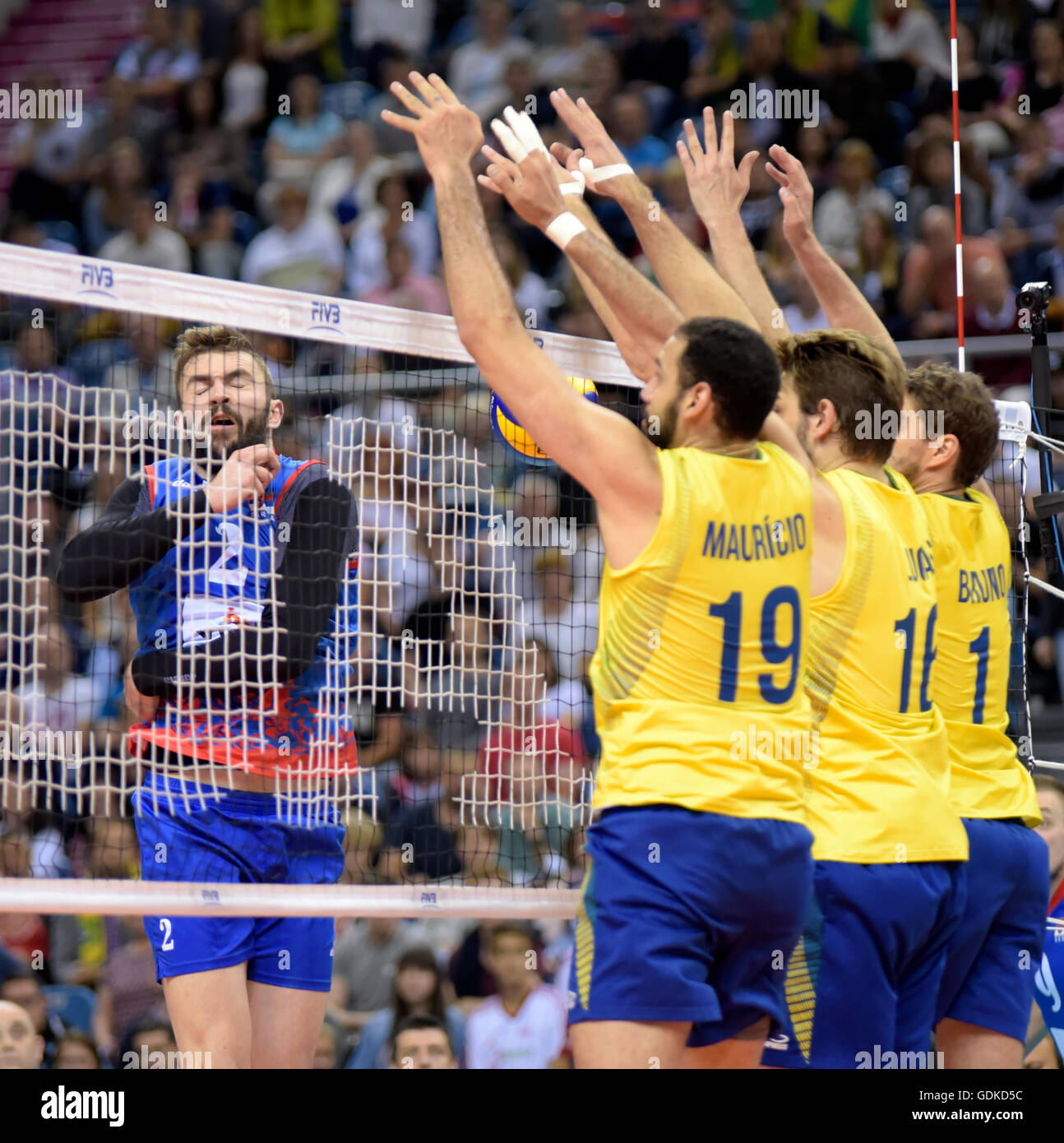 Serbia against brazil hi-res stock photography and images - Alamy