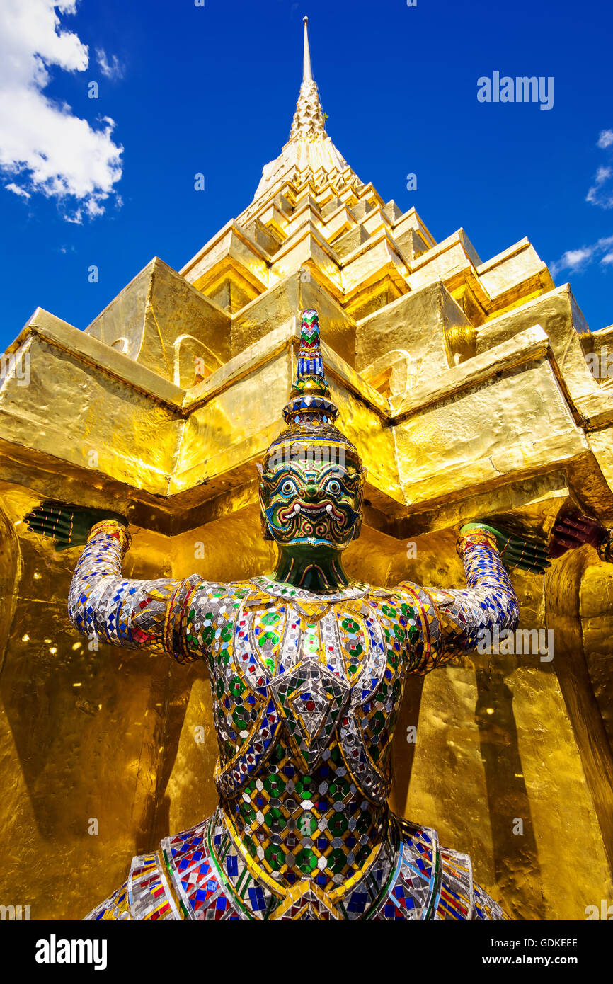 Giant hand hi-res stock photography and images - Alamy