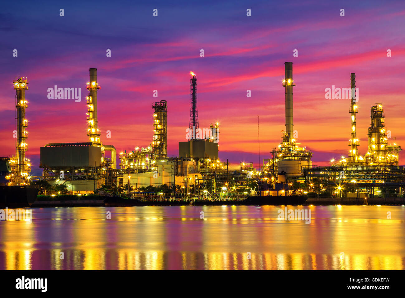 Oil refinery petrochemical plant bangkok hi-res stock photography and ...