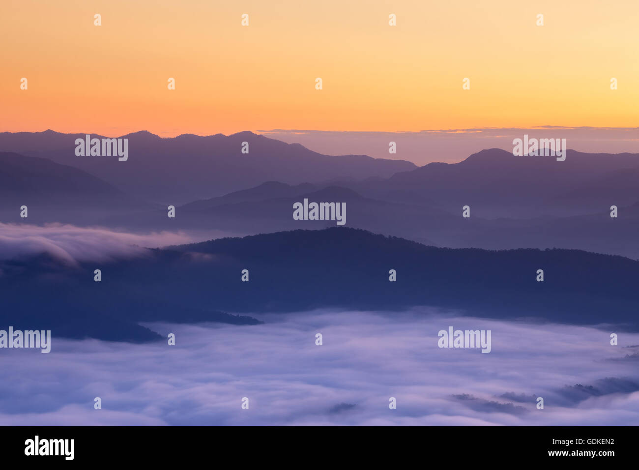 Morning mist in thailand hi-res stock photography and images - Alamy