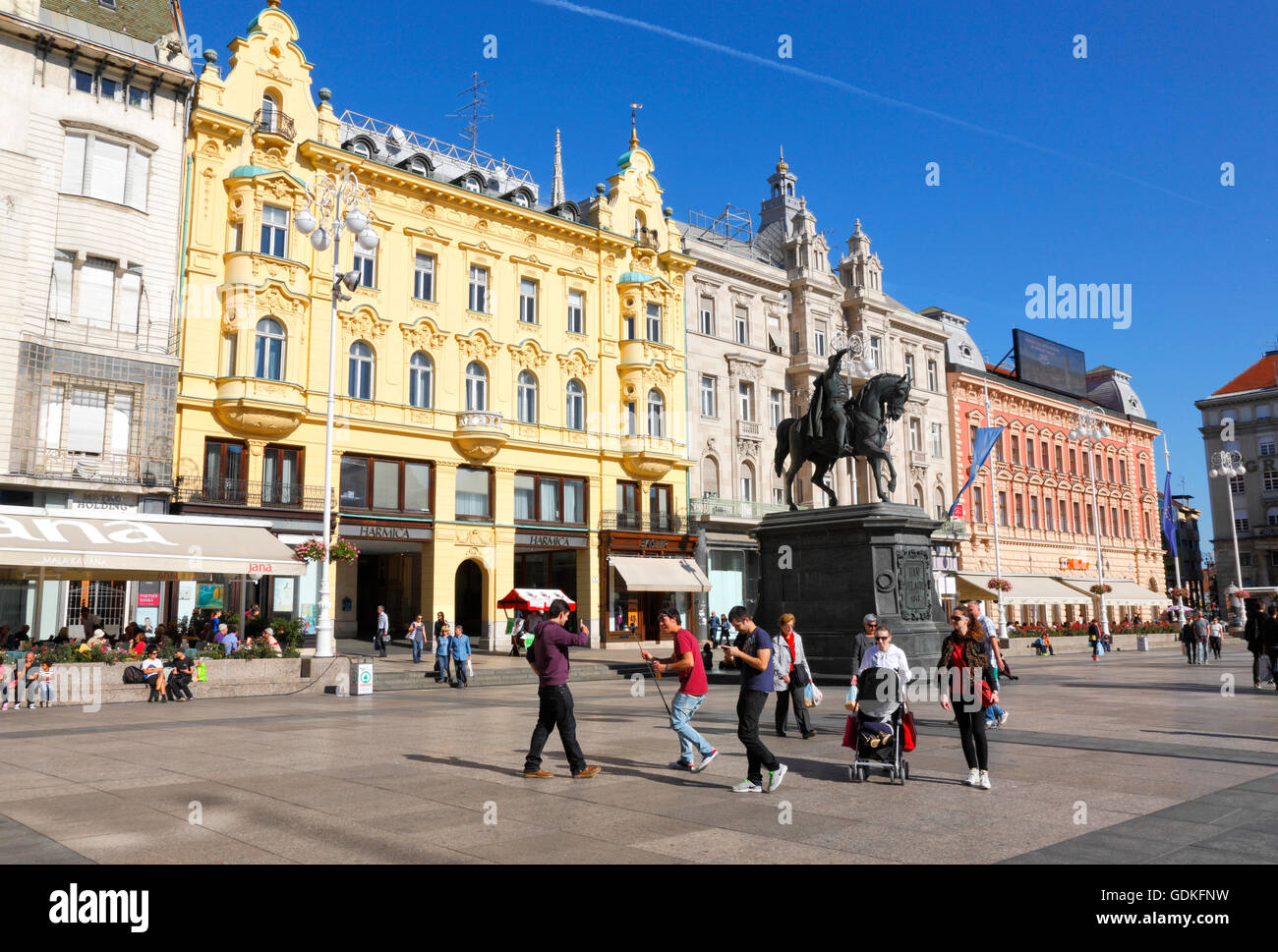 Ban Josip Jelacic statue in Zagreb city on central square Stock Photo ...