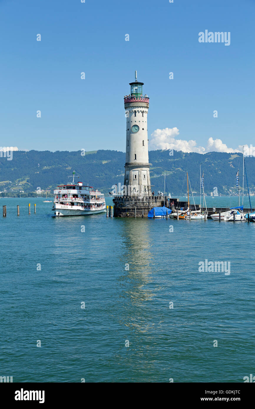 lighthouse at the harbour entrance, Lindau, Lake Constance, Bavaria ...