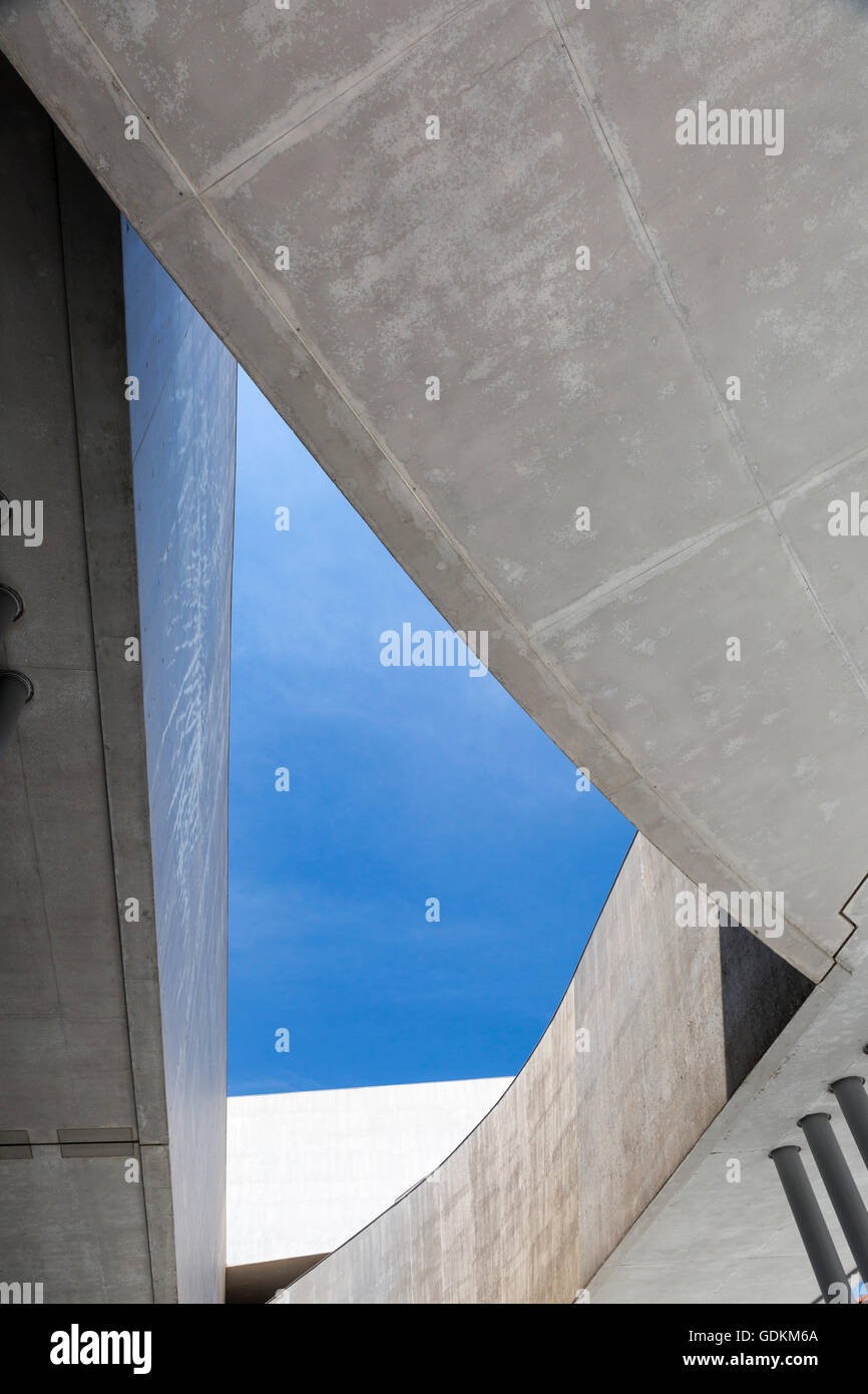 MAXXI Museum of 21st century Art by Zaha Hadid, Rome Stock Photo - Alamy