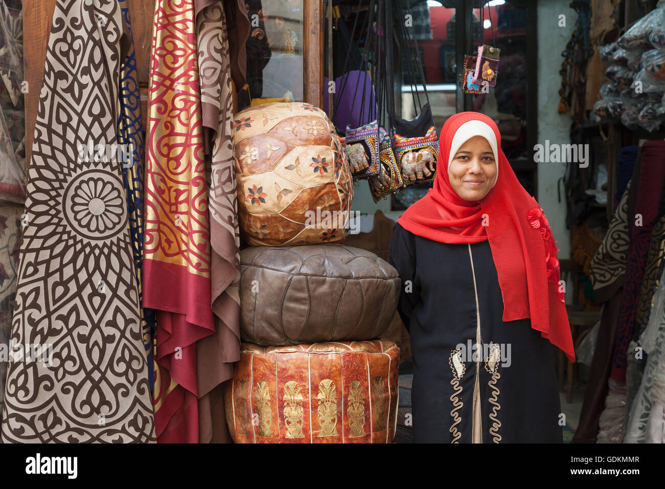 Egyptian fabric hi-res stock photography and images - Alamy