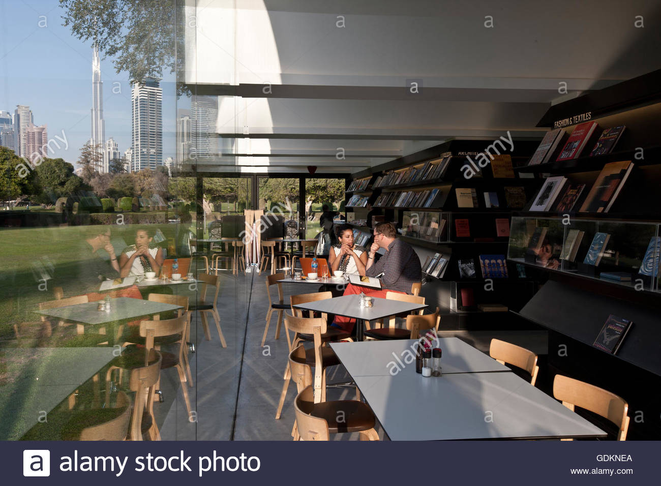 Uae Archive High Resolution Stock Photography and Images - Alamy