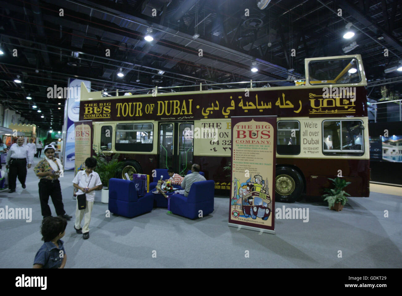 Uae bus stand hi-res stock photography and images - Alamy