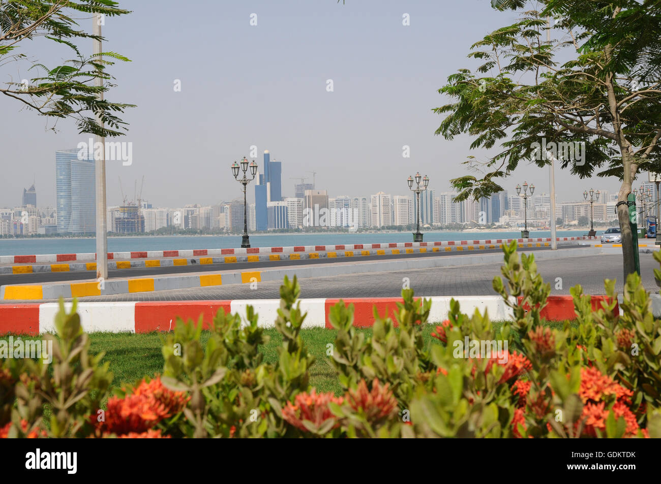 Abu Dhabi corniche, Abu Dhabi, UAE Stock Photo - Alamy