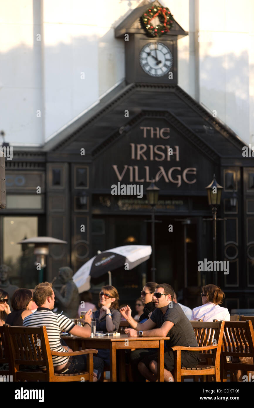 The irish village dubai hi-res stock photography and images - Alamy