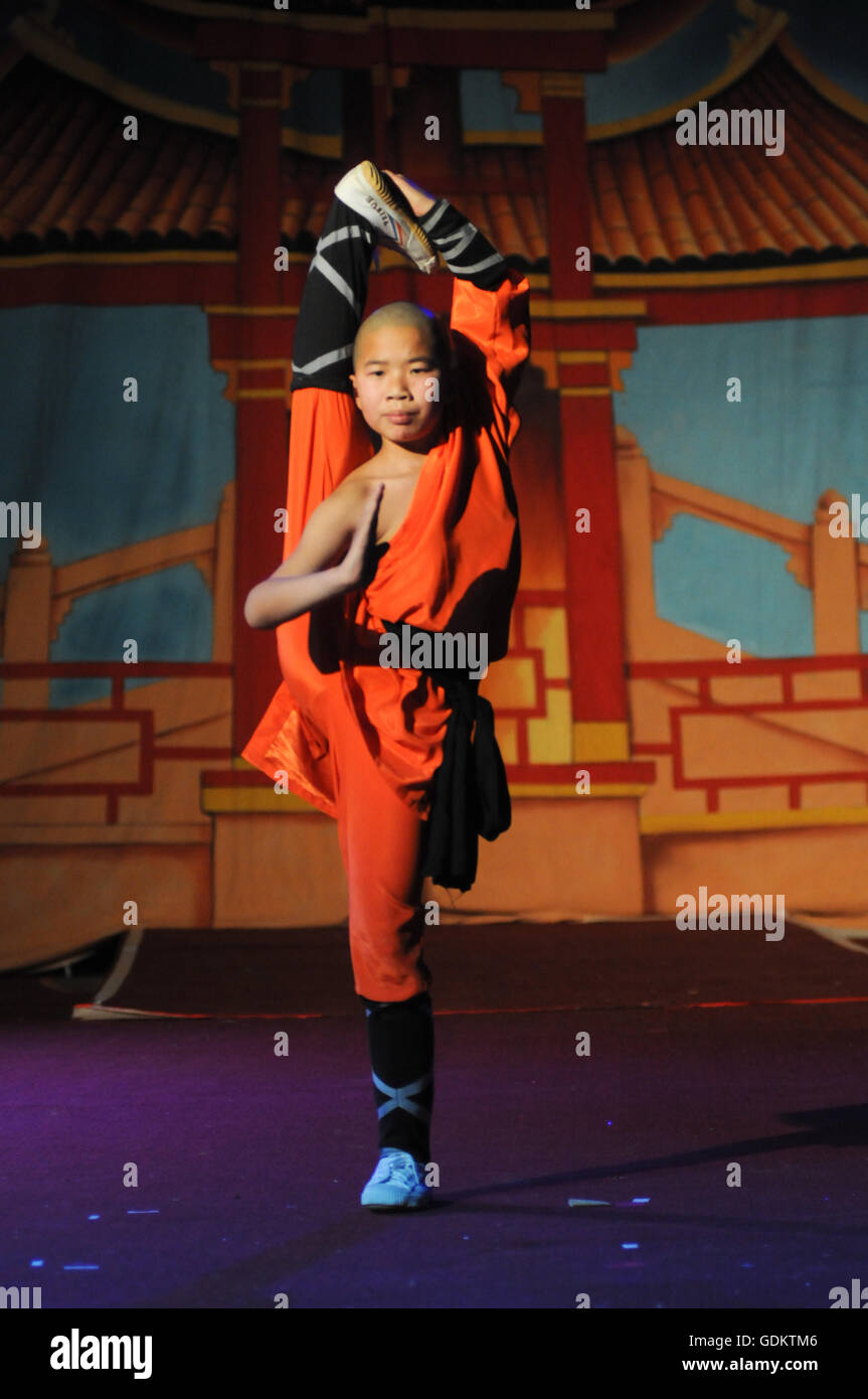 A performer showcases his skills, the Chinese State Circus, Dubai, UAE ...