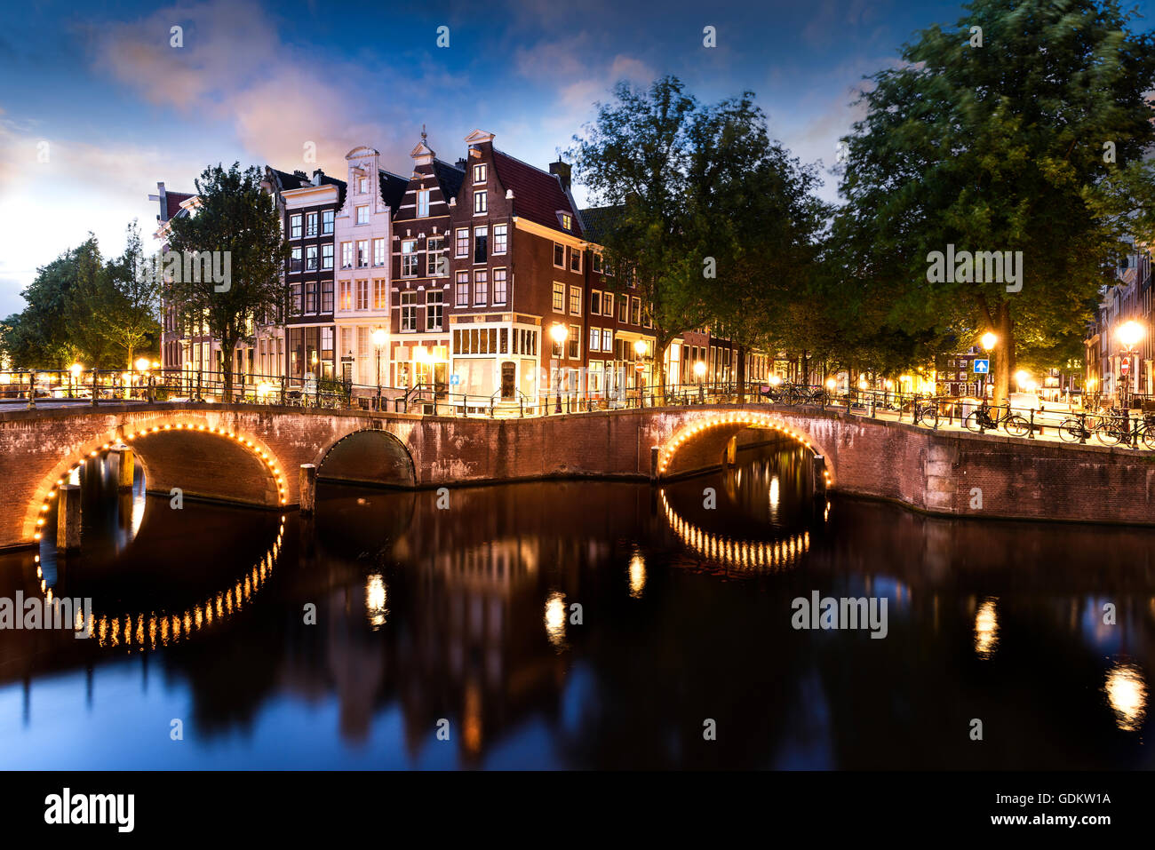 Amsterdam nightlife hi-res stock photography and images - Alamy
