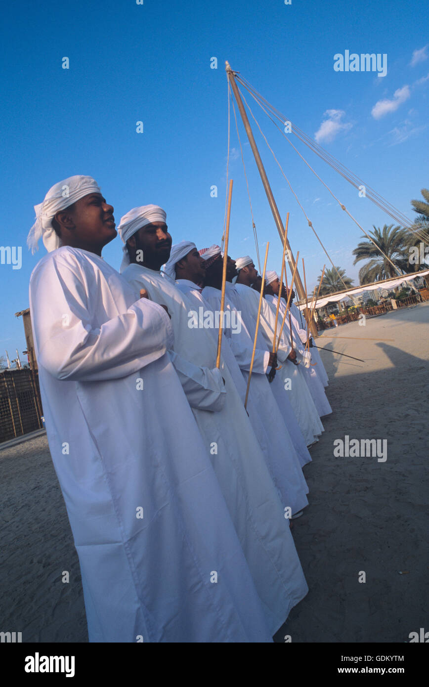 Arab dance hi-res stock photography and images - Alamy