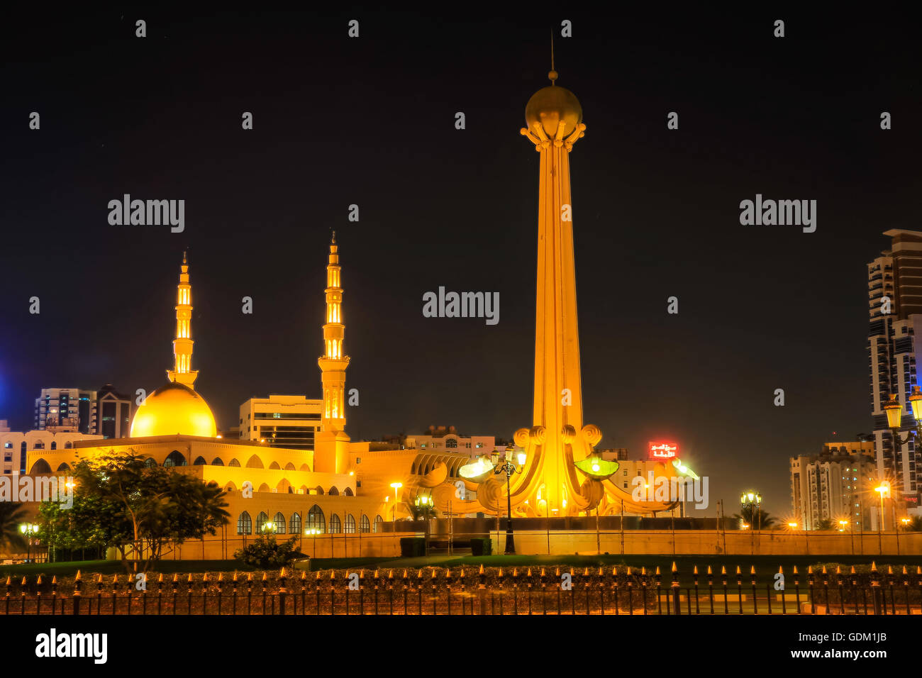 King Faisal Mosque and the Pearl Roundabout, Sharjah, UAE Stock Photo ...