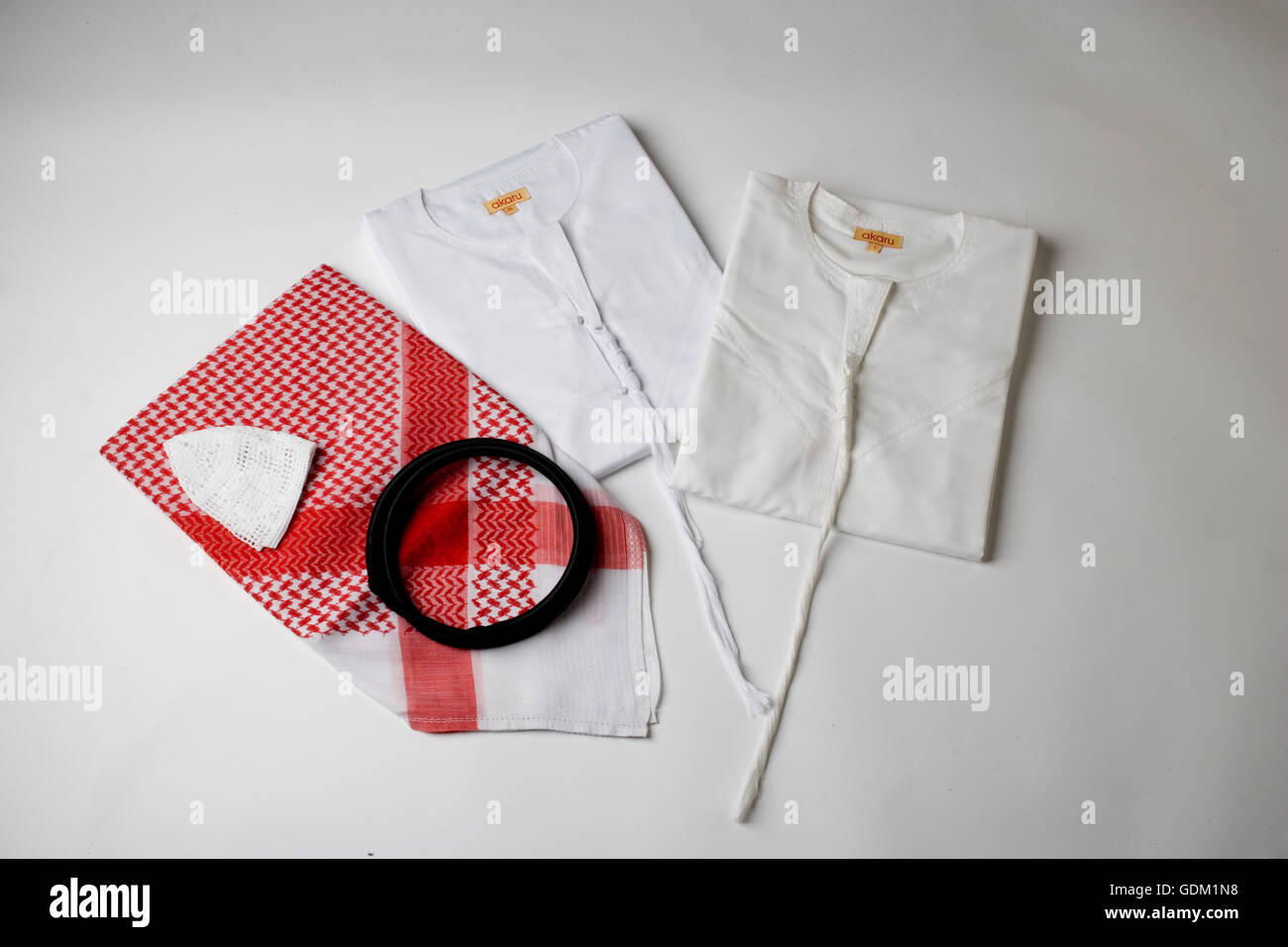 Dish dash hi-res stock photography and images - Alamy