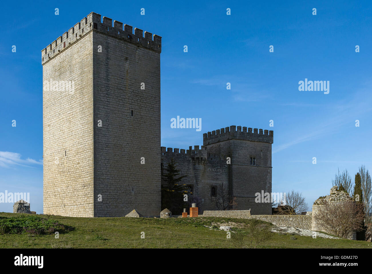 Medieval architecture castle ampudia hi-res stock photography and ...