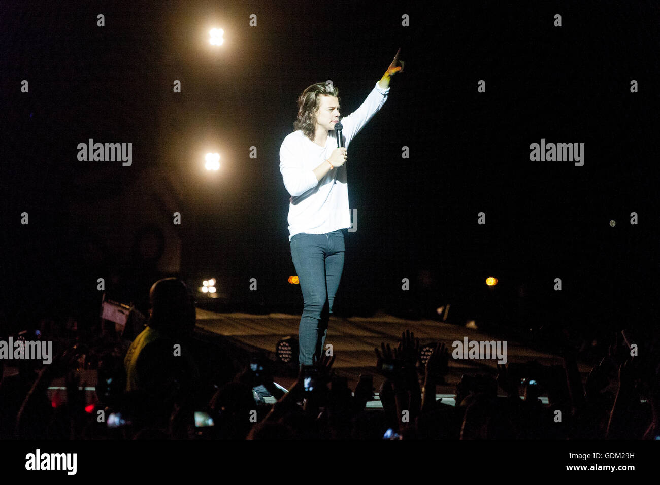 Harry styles hi-res stock photography and images - Alamy