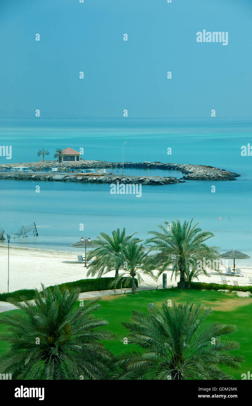 A small island in the Arabian Gulf Stock Photo - Alamy