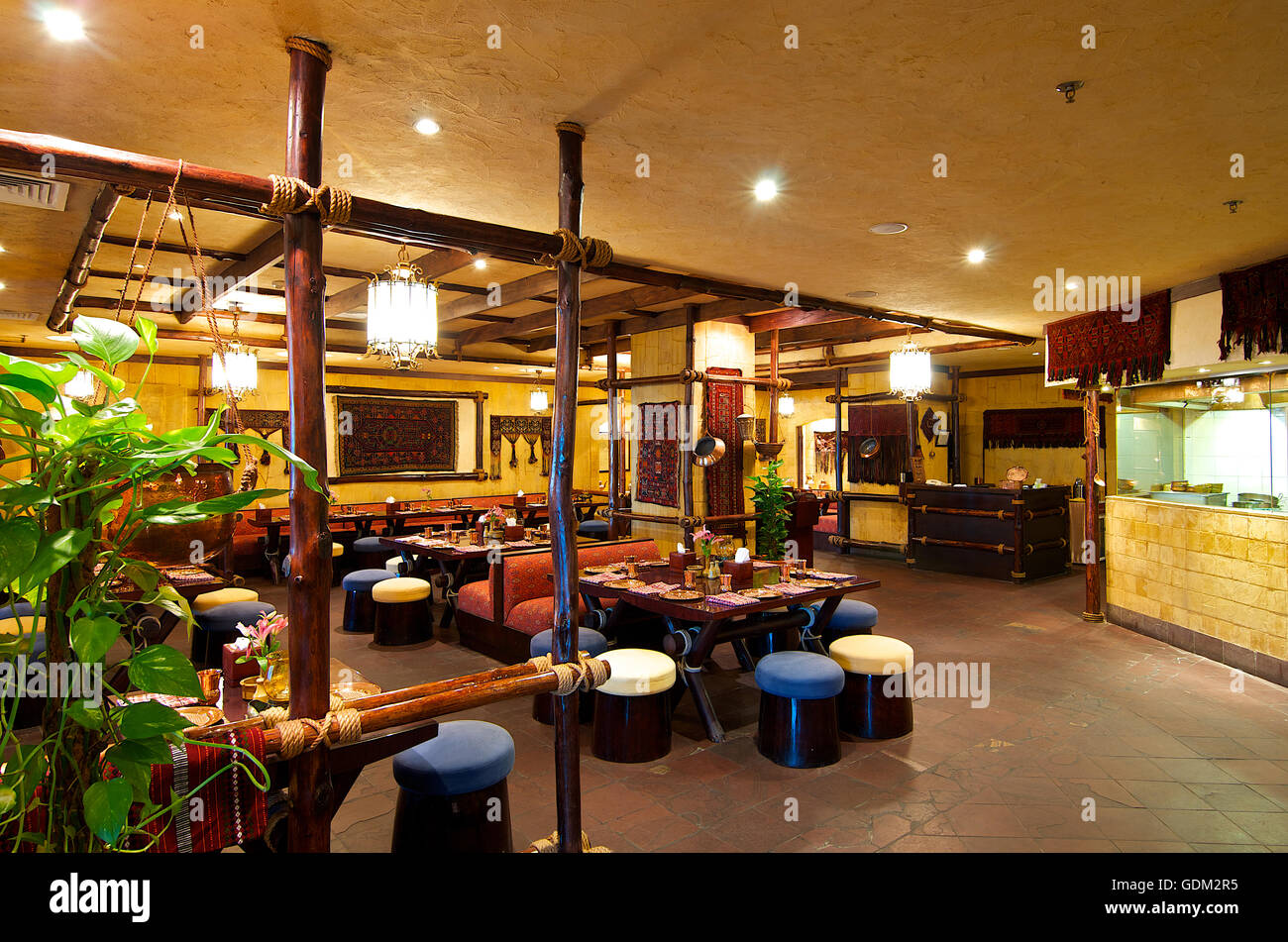 Arabian restaurant hi-res stock photography and images - Alamy