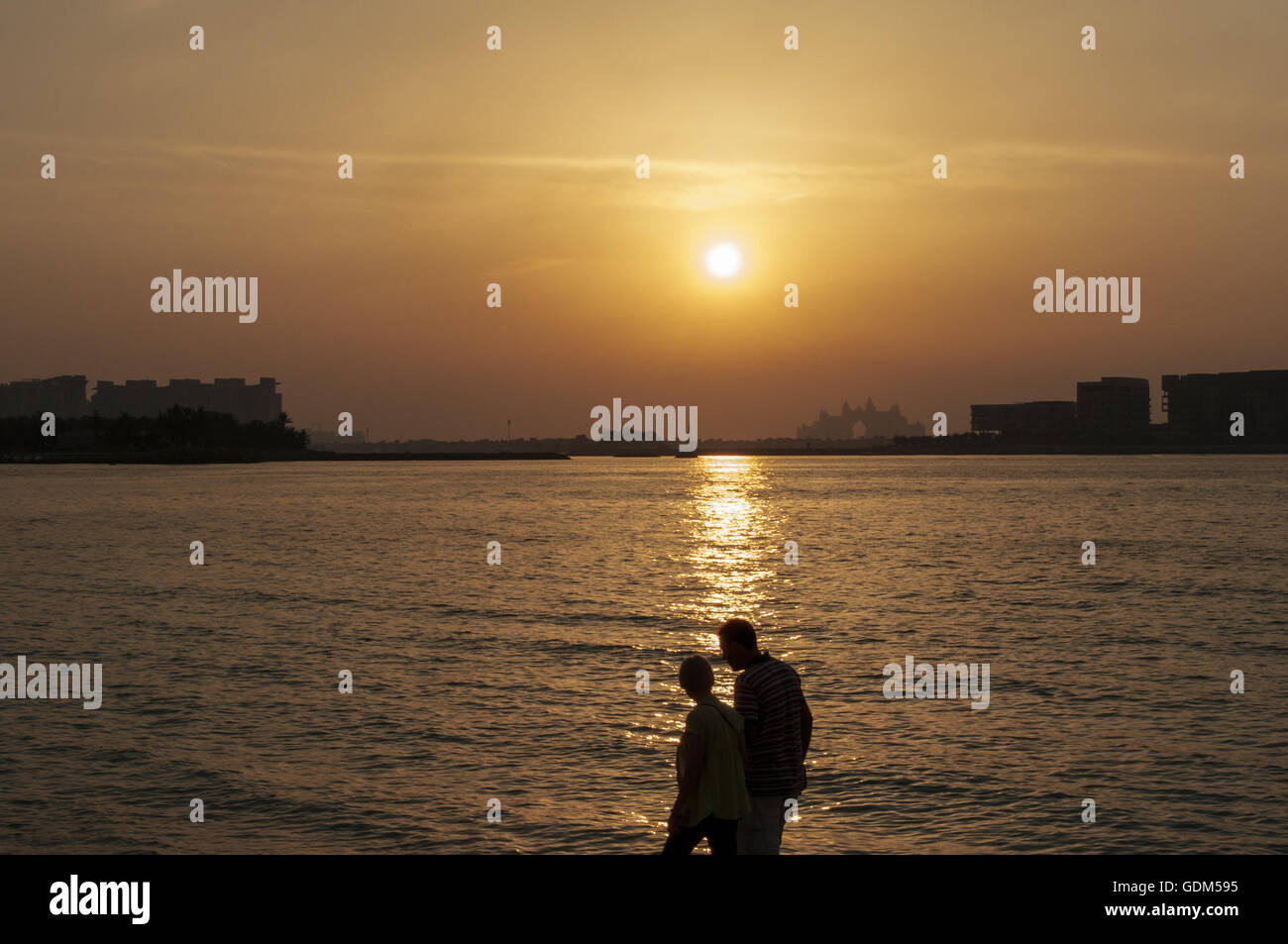 Sunset view of the Atlantis Hotel on the Palm Island, from the Dubai ...