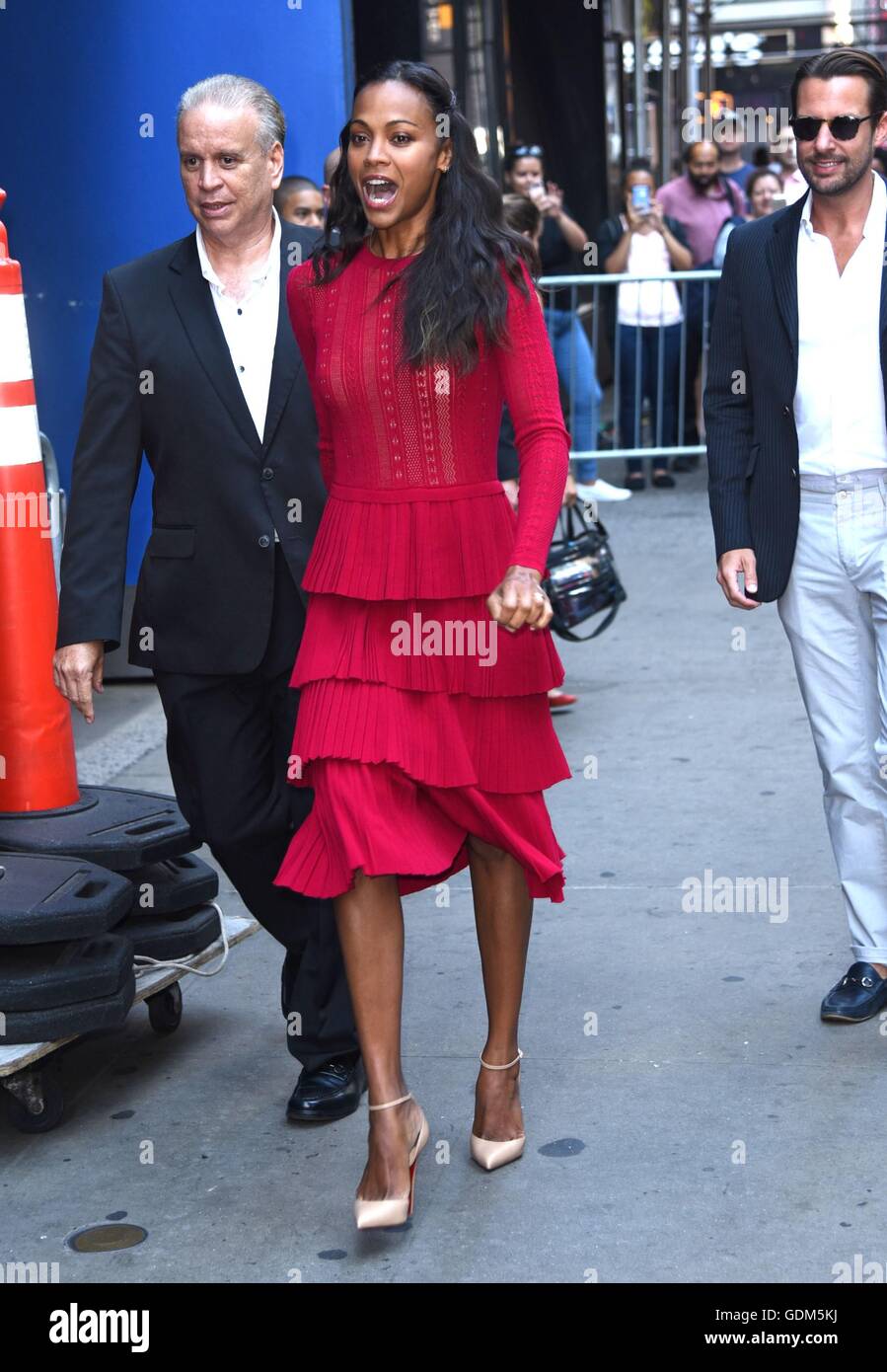 New York, NY, USA. 18th July, 2016. Zoe Saldana out and about for ...