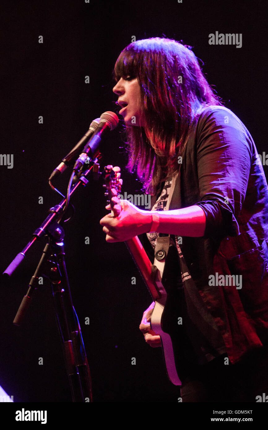 Charlyn marie marshall cat power hi-res stock photography and images ...