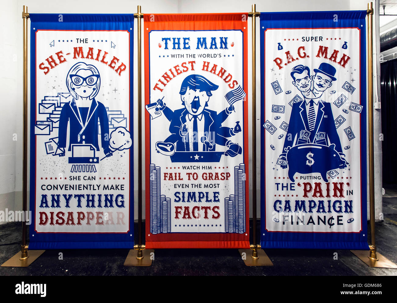 Sideshow banners hi-res stock photography and images - Alamy