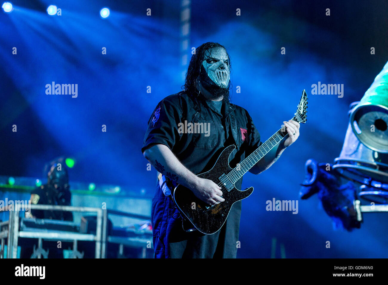 Sid wilson slipknot hi-res stock photography and images - Alamy