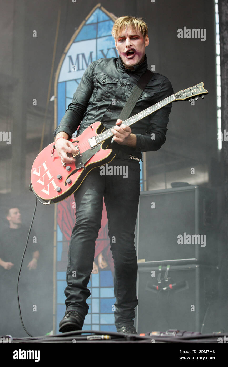 Tyler bates marilyn manson hi-res stock photography and images - Alamy