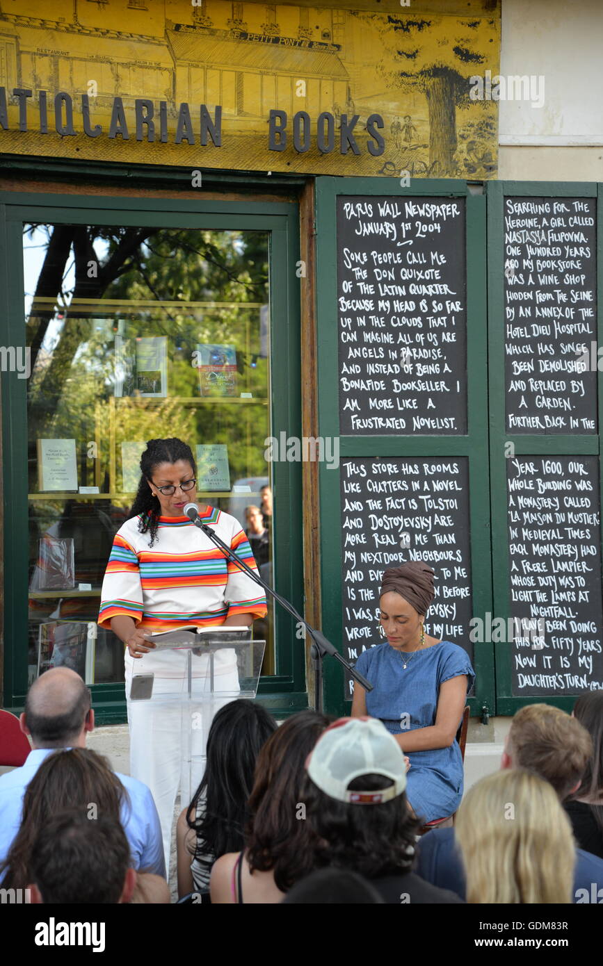Paris, France. 18th July, 2016. Zadie Smith & Robin Coste Lewis read ...