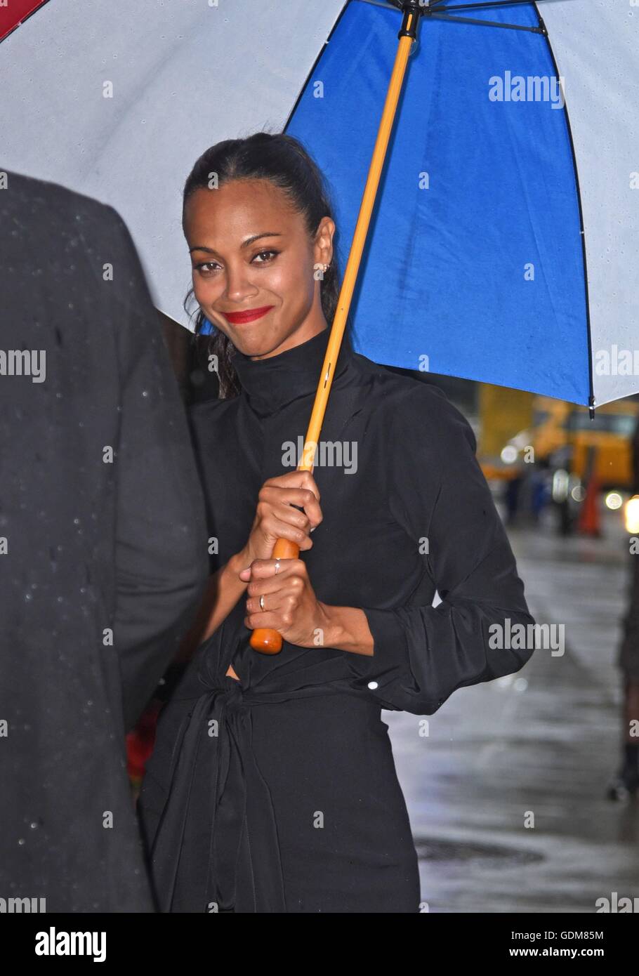 New York, NY, USA. 18th July, 2016. Zoe Saldana out and about for ...