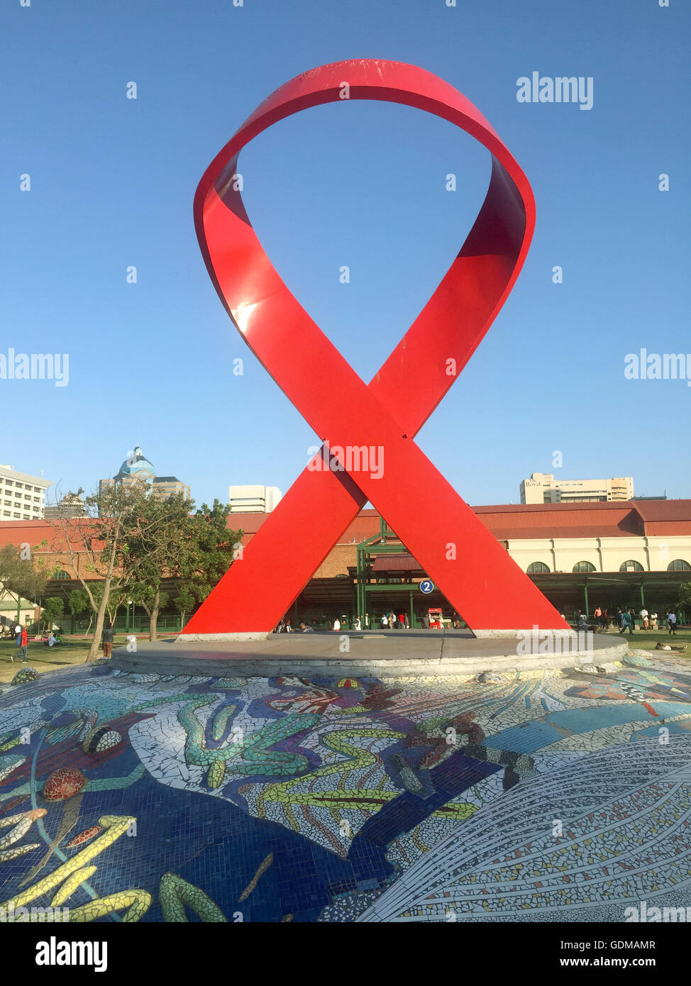 Unaids red ribbon hi-res stock photography and images - Alamy
