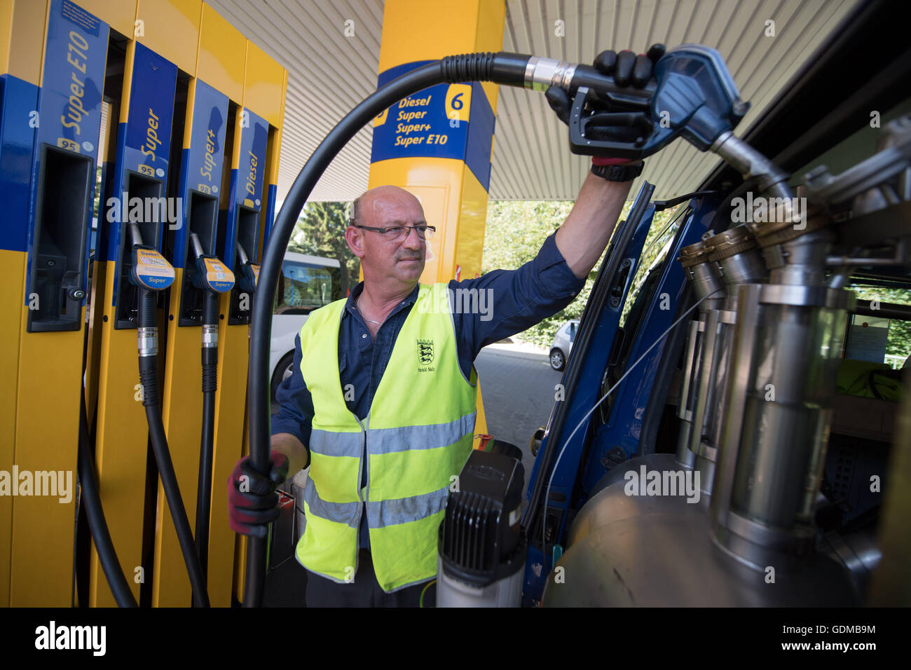 Harald stein gas station inspector hi-res stock photography and images ...